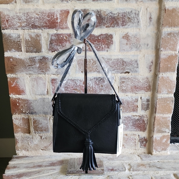 Bags | Nwt Metro Muse Vegan Leather Crossbody Bag | Poshmark